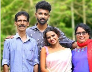 Meenakshi Raveendran Wiki, Biography, Age, Career, Height, Boyfriend ...