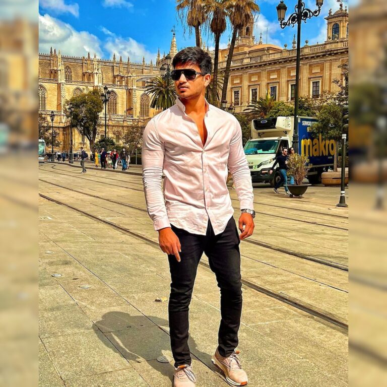 Nikhil Siddhartha Biography, Wiki, Age, Family, Wife, Hometown, Photos ...
