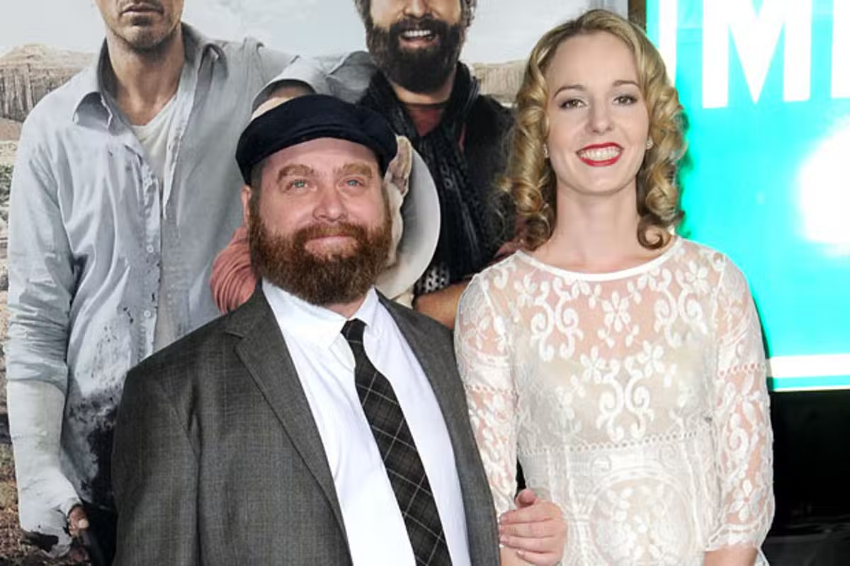 Zachary Knight Galifianakis Age, Biography, Wiki, Wife, Family, Address ...