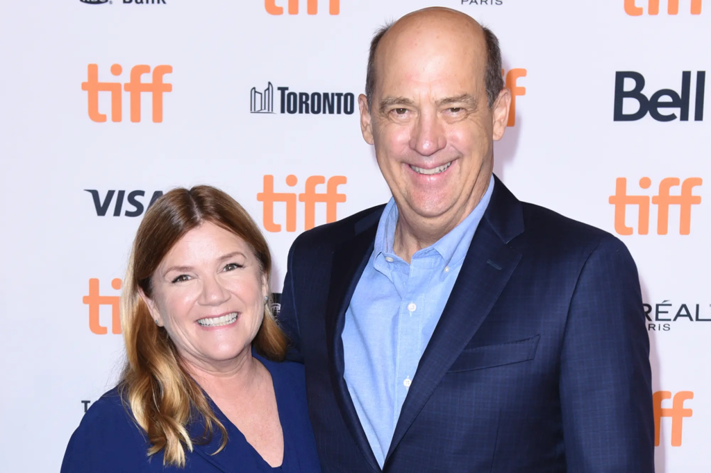 Anthony Edwards Biography, Age, Family, Wife, Hometown, Photos, Films ...