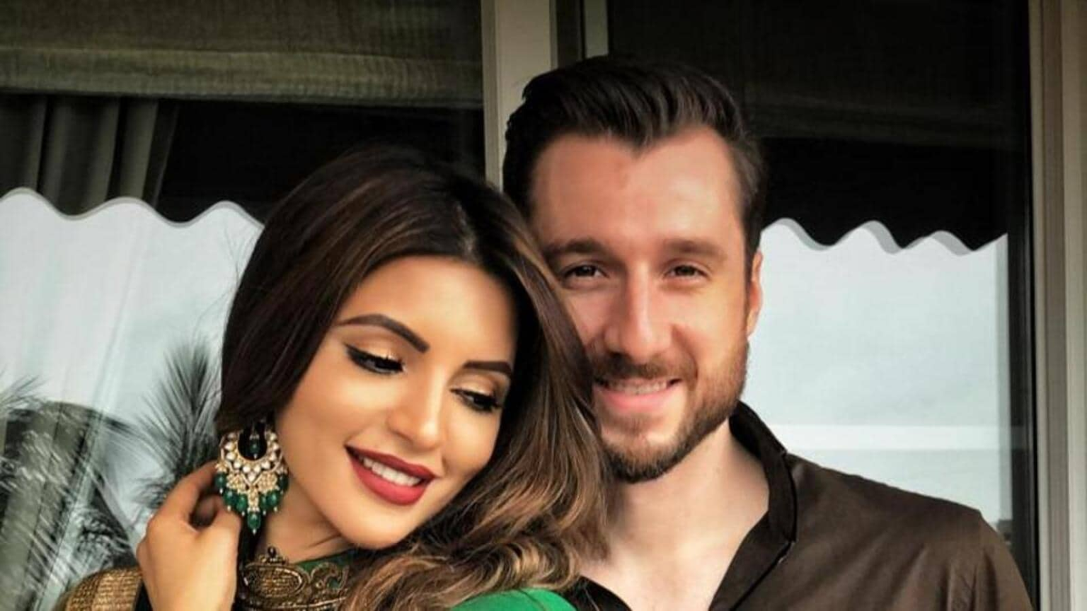 Shama Sikander Age, Biography, Wiki, Husband, Family, Address, Hometown ...