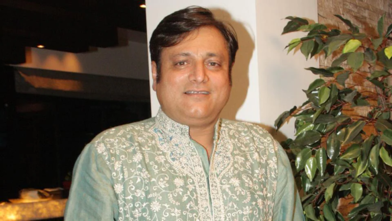 Manoj Joshi Age, Biography, Wiki, Wife, Family, Address, Hometown ...