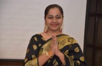 Maheep Kapoor Age, Biography, Wiki, Husband, Family, Hometown, Photos ...