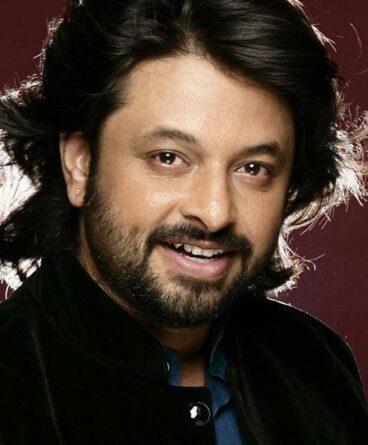 Singer Archives - World Celebrity Biography